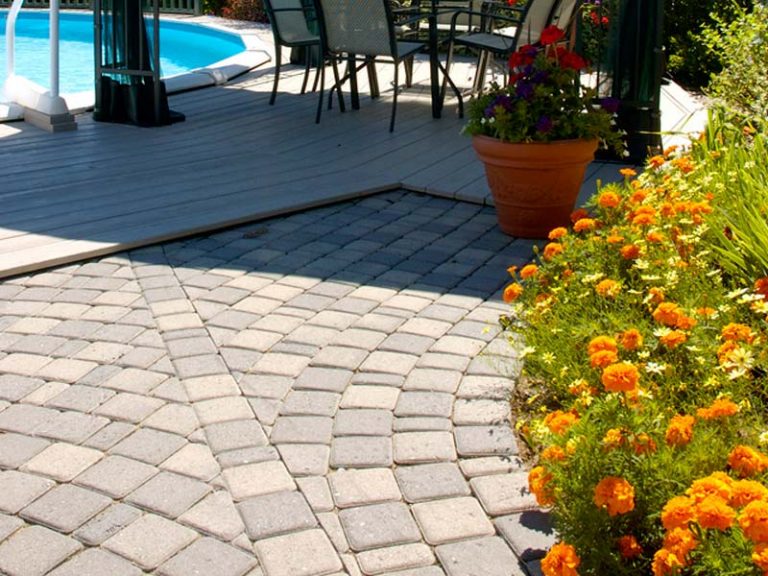 Patio Pavers - Land Escape Maintenance